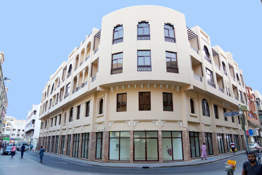 Curved building - Arabco Constructions